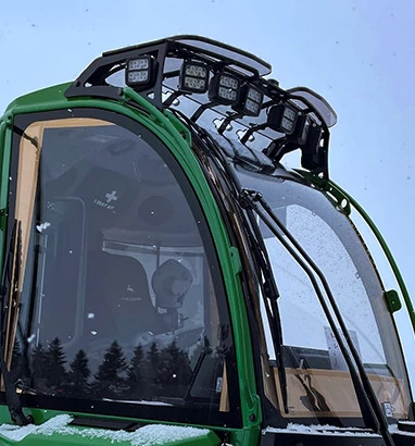 Cabin accessories | John Deere UK