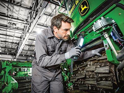 Expert Check 7+ | John Deere UK