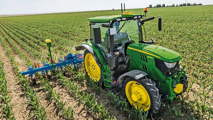 Tractors | John Deere UK