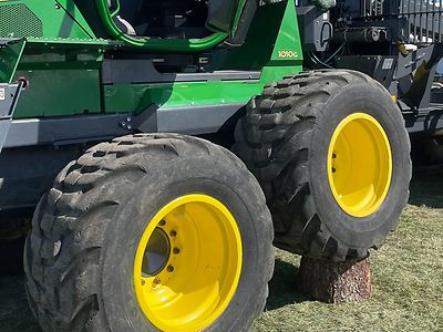 Forestry | John Deere UK