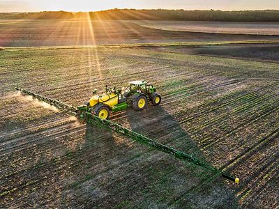 See and Spray | John Deere UK