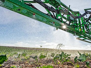 See & Spray™ Select | John Deere UK