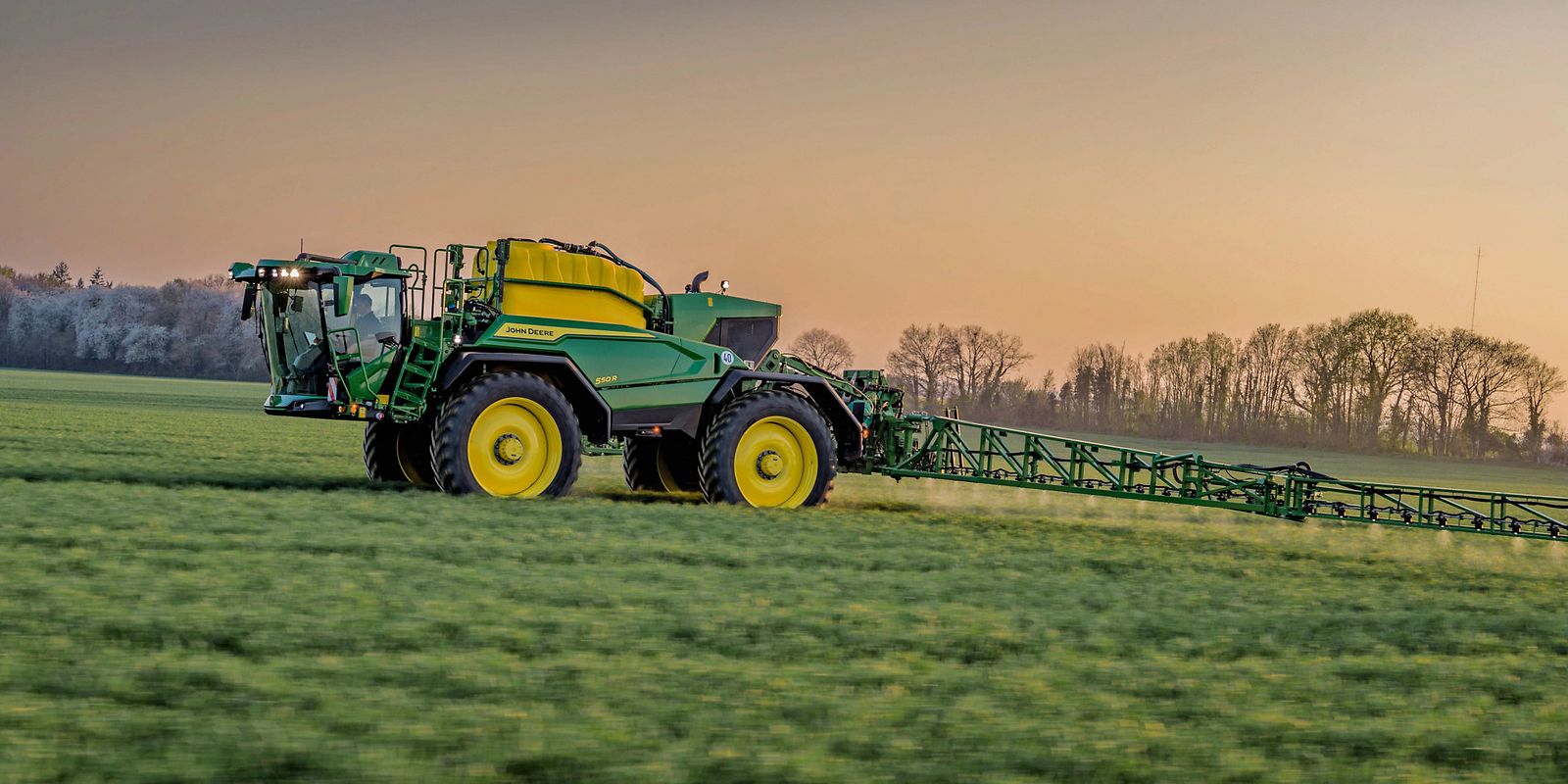 Introducing the New 500R Self-Propelled Sprayer from John Deere | John Deere UK